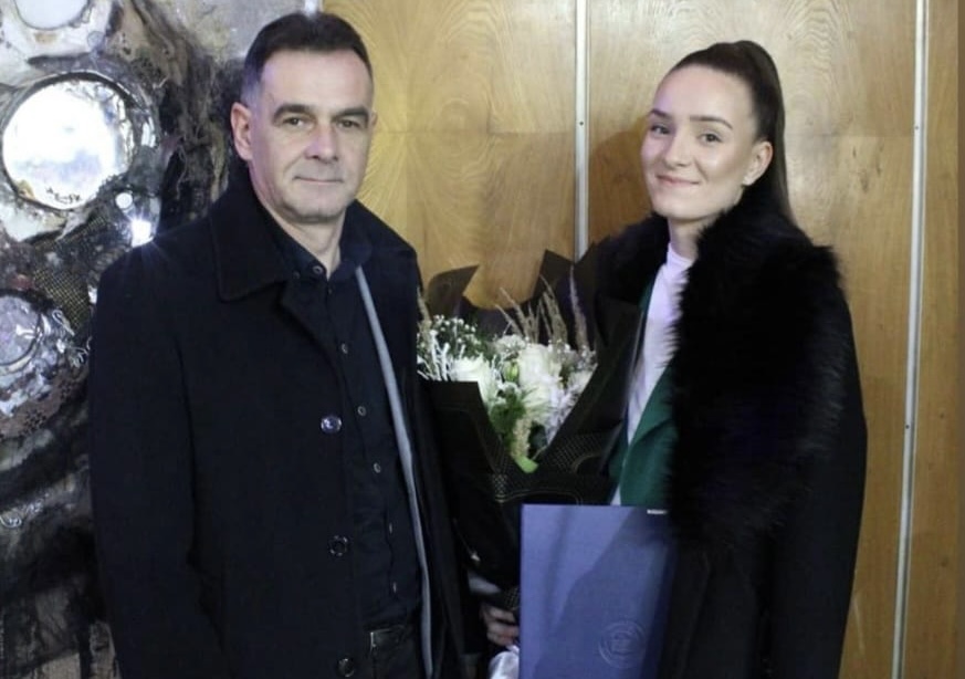 Ovo je kćerka Nijaza Musića iz Goražda koju je Osmica zaposlio u OSA-u ...