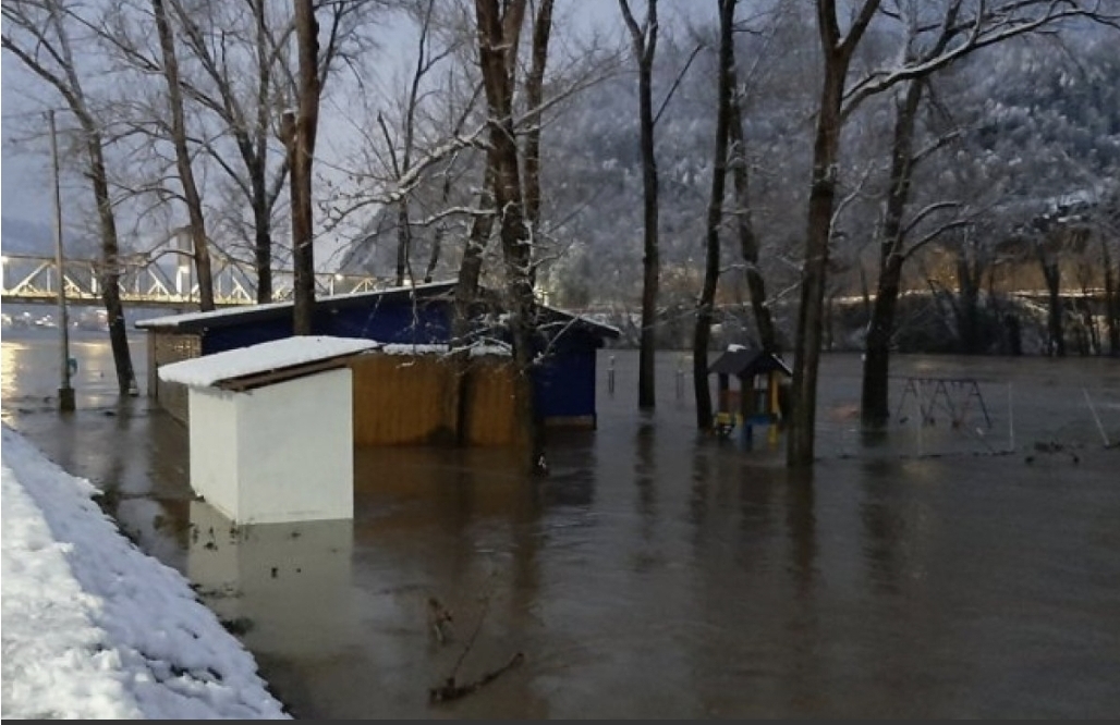 Protok na HE "Mali Zvornik" 2200 metara kubih u sekundi: Voda stigla do ...